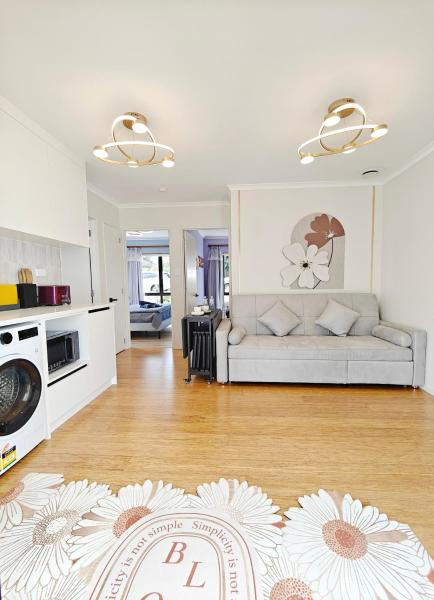 Funco Lodge Bright Brand New 2 Bedroom Home - Auckland