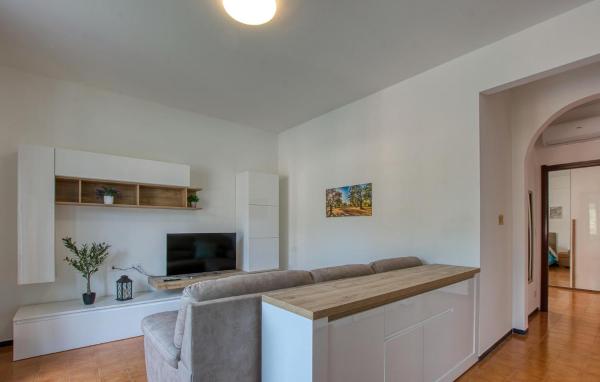 3 Bedroom Amazing Apartment In Carasco - Carasco