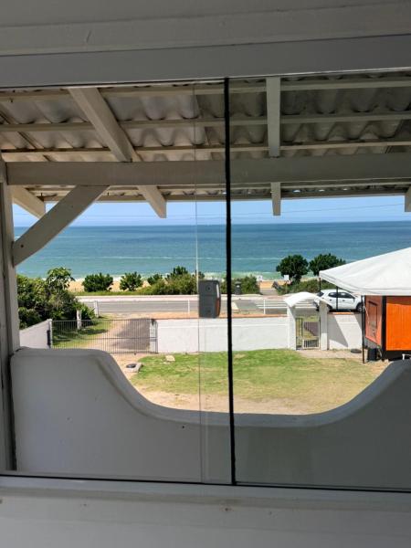 Casa Do Leao Frente Mar - Itapema