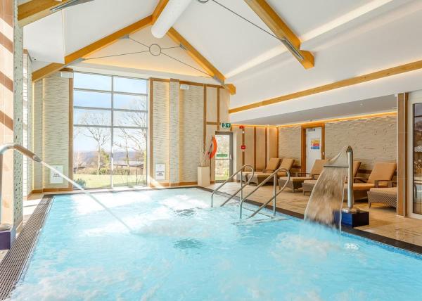 Hawkchurch Resort And Spa - Devon