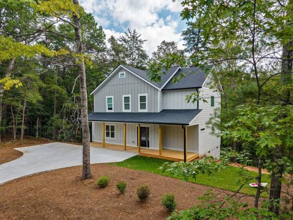 Bob's Hilltop Paradise - Helen, GA