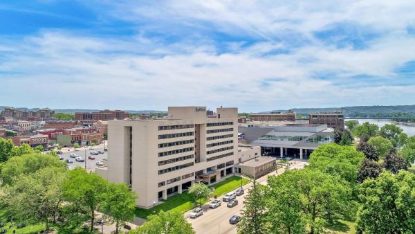 Radisson Hotel La Crosse - La Crosse, WI