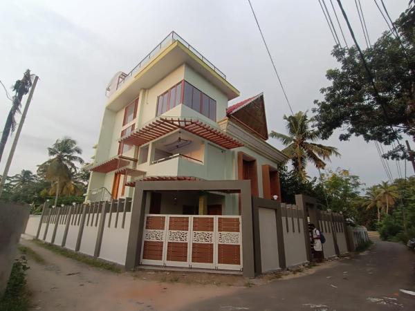 Thumpoly Beach Resort - Alappuzha