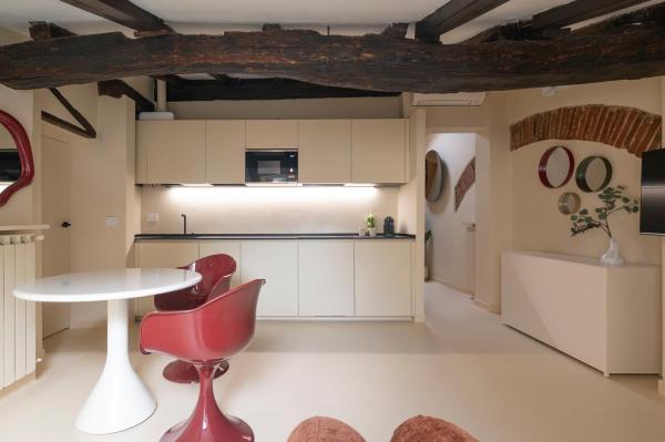 Just Urban Stays - Elegant 2-br Penthouse With Balcony In City Center - Bologna
