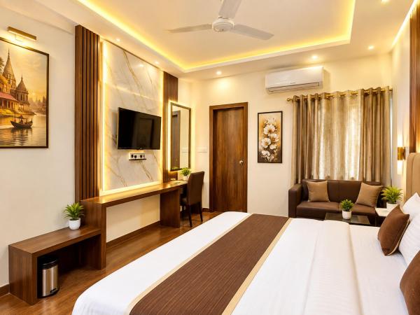 Hotel Priyadarshani Guest House - Varanasi