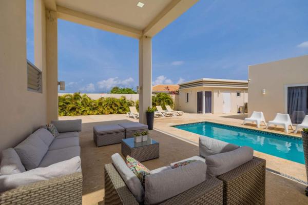 Close To Best Beaches - Aruba