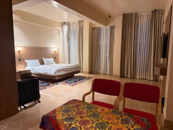 Dharma Retreat House - Tawang