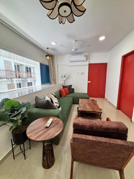 Jade 3bhk In Khar W By Square One Stays - Mumbai