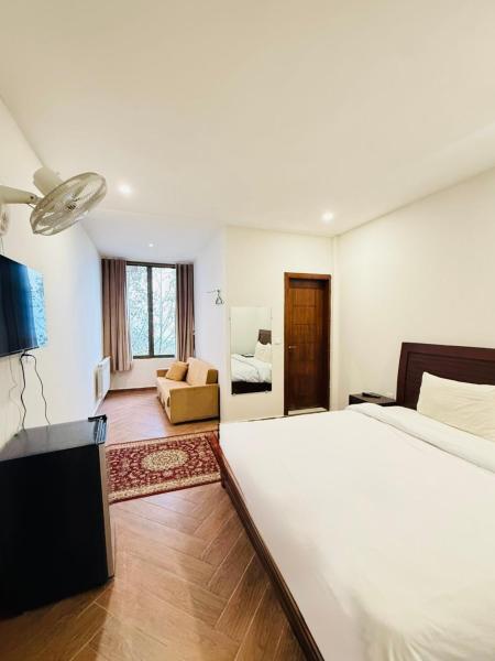 Rockcliff Deluxe Mountain View Room - Pia Park Murree - Pakistan