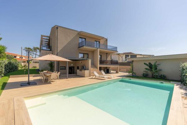 5-suite Coastal Villa With Pool By Hostwise - Vila Chã