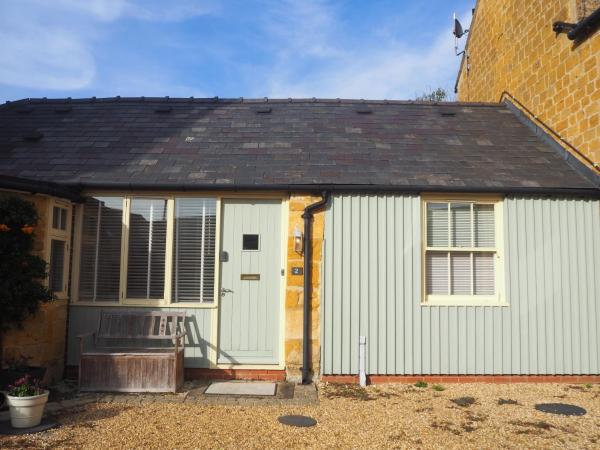 No 2 Wellington Court - Moreton-in-Marsh
