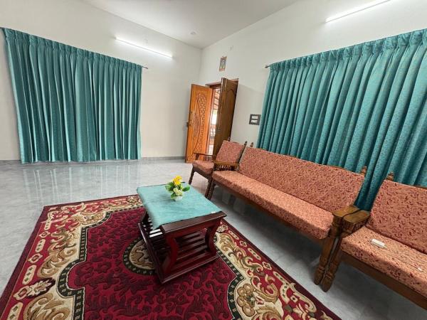 Peacock Feather Home Stay - Kerala