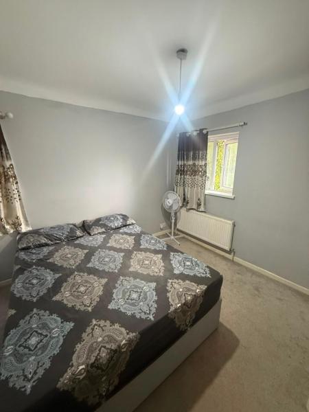 London Heathrow Stay - Kingston upon Thames
