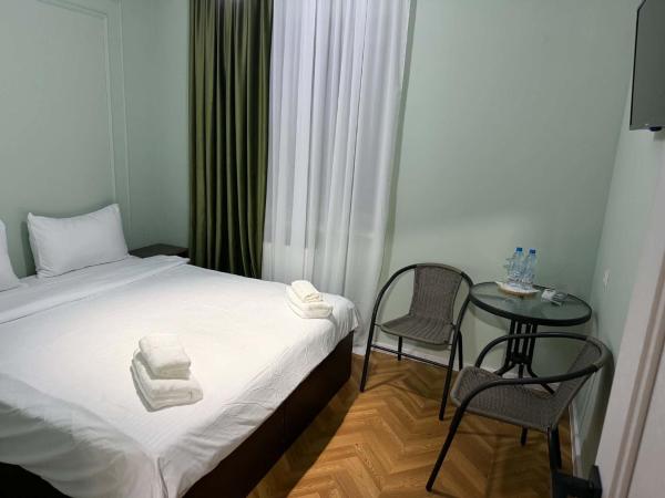 Happy Holiday Boutique Hotel Kutaisi - Kutaisi