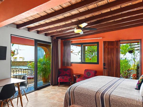 Jonathan's Lugar Charming 1br Escape With Heated Pool In Centro - Puerto Vallarta