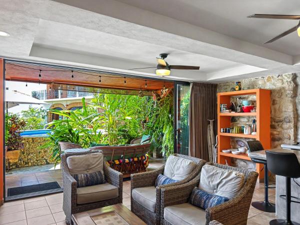 Curiel's Retreat Ocean View 2br With Terrace And Heated Pool - Puerto Vallarta