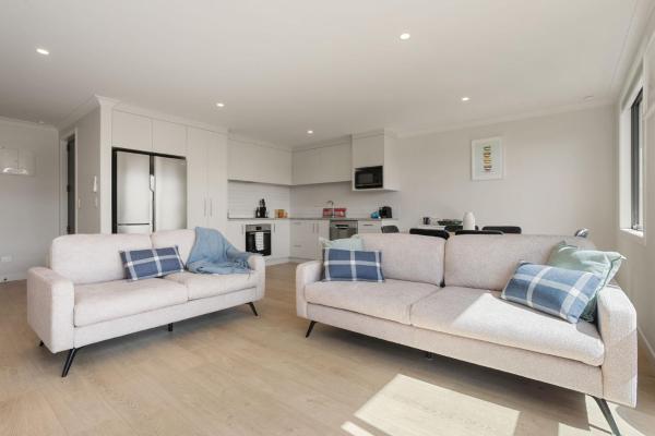 Charleton's 2 On Teasdale - Te Awamutu
