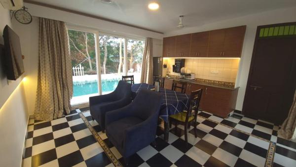 The Cosy Pool Villa - Mahabalipuram