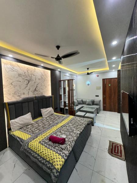 Myro Stays - Noida