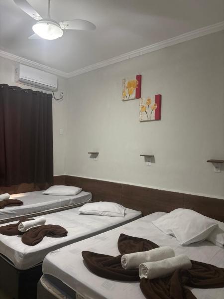Pousada Quarto Familiar Com Ar,frigobar,wi Fi, Garagem - Aparecida