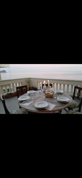 Suite Blu Inn , 10 Mt From Sea , One Parking Gratuito Free - Noli