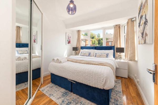 4 Beds Free Parking Fully Equipped Home - Reading