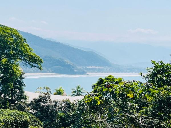 Casa Com Vista Na Praia Das Toninhas Ubatuba - Ubatuba