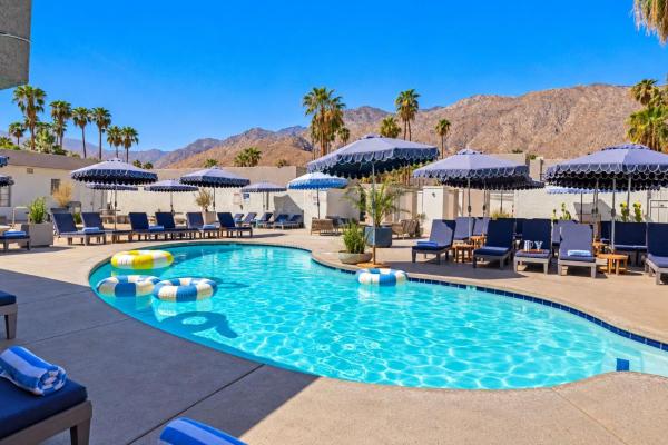 Casa Oliver Hotel & Resort - A Men's Clothing Optional Resort In Palm Springs - Palm Springs, CA