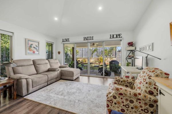 Gold Coast Retreat Theme Parks Nearby - Jacobs Well