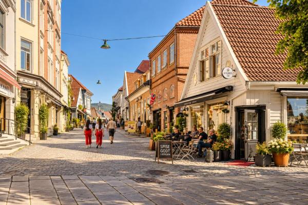 Historic Bergen House With 2 Separate Apartments On A Quiet Pedestrian Lane - Free Parking - Bergen
