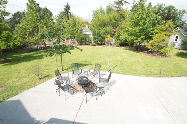 Spacious 5br 2ba Home - Fenced Yard, Bbq, Fire Pit - Oak Harbor, WA