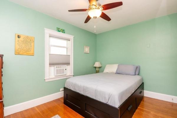 Charming Roslindale Bungalow Near Village & Boston - Brandeis University, Waltham