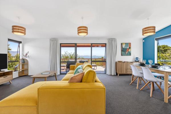 Kotare Heights - Pohara Holiday Home - Tākaka