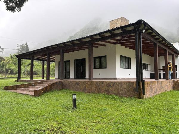 Casa De Campo En Yala Con Pileta Y Parrilla - Provincia de Jujuy