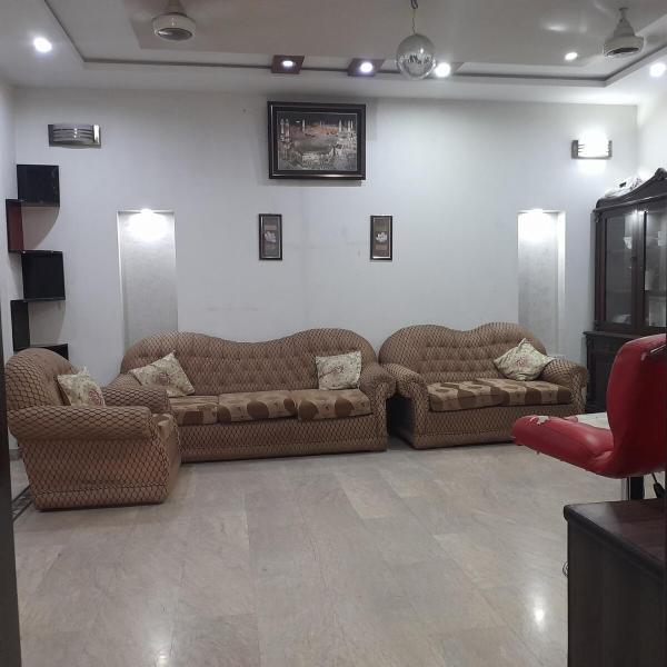 Two Bed Rooms House Near To Park And Shopping Mall - Lahore