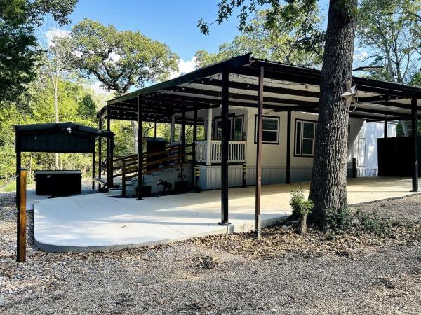 Romantic Tiny Home With Private Hot Tub & Sauna Surrounded By Nature In Eustace, Texas - Log Cabin