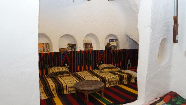 Azmul Paradis - Algeria