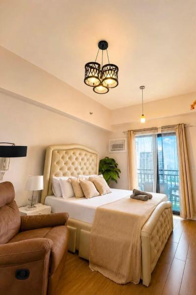 Cebu Balcony Stay - Near It Park - Cebu City