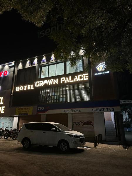 Hotel Crown Palace - Surat