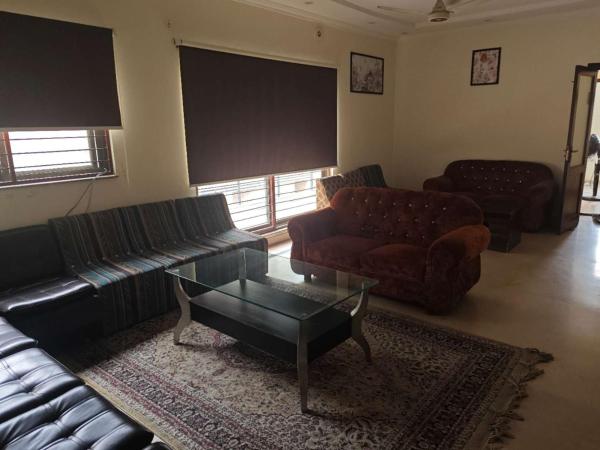 Lahore Friendship Hotel - Lahore