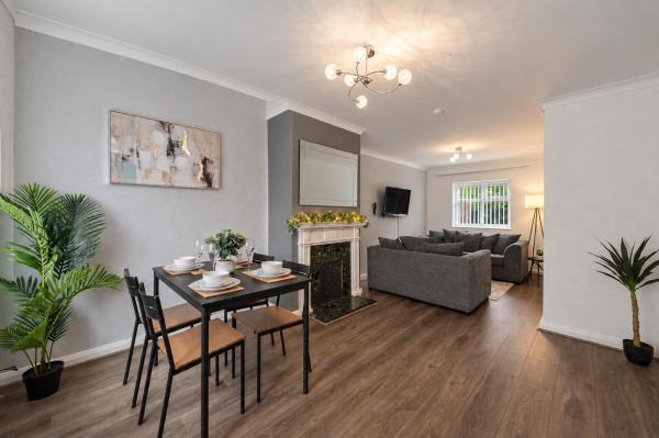 Boundary House - Huyton - Free Parking - Liverpool City Centre