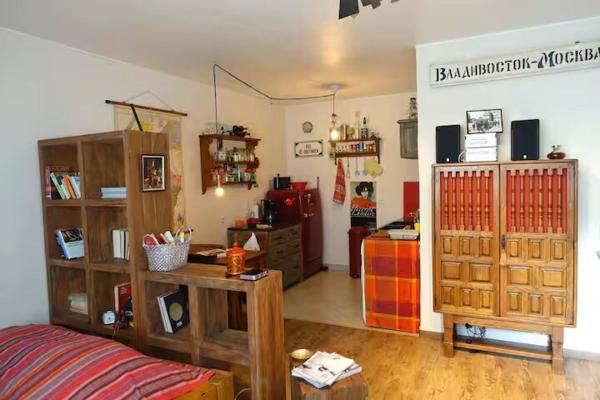 Cosy Studio Steps From Train Station - Niederanven
