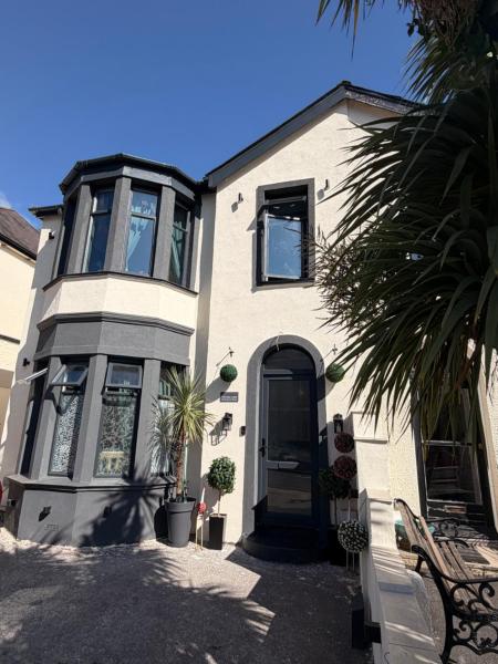 Flamingo Lodge - Torquay