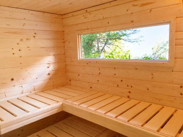 Haus Am See With Private Sauna And Lake View - Alemania