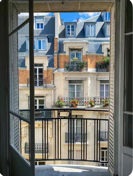 Celine Celia 18 Eme - Enghien-les-Bains