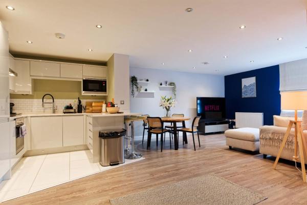 Gated Parking Quiet Block Lift Sleeps Up To 4 - Chester