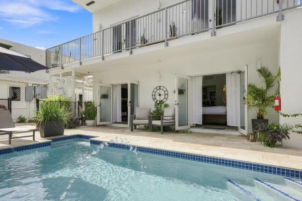 Inn On The Drive - Fort Lauderdale, FL