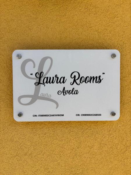 Laura Rooms - Avola