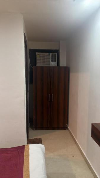 Hotel Raunak Plaza Near Vrindavan - Vrindavan