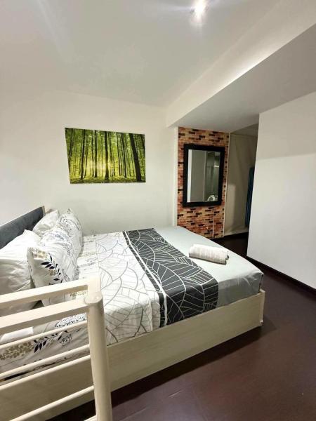 Azure Dream Stay By R2c2 By 225 - Angono